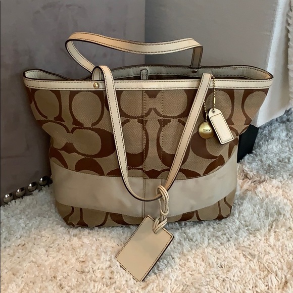 Coach | Bags | Coach Signature Tote Bag Cream | Poshmark